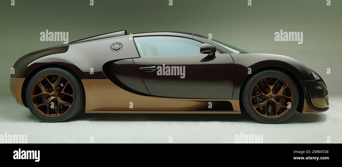 Sports car special model Rembrandt Bugatti from the series Les Legendes ...