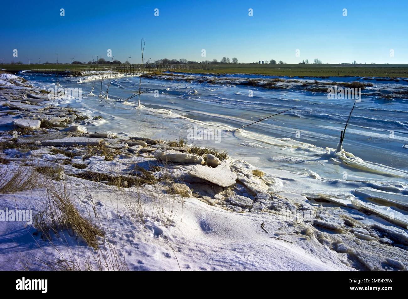 Spieka Neufeld, iced-up cutter harbour, Cuxhaven district, Germany ...