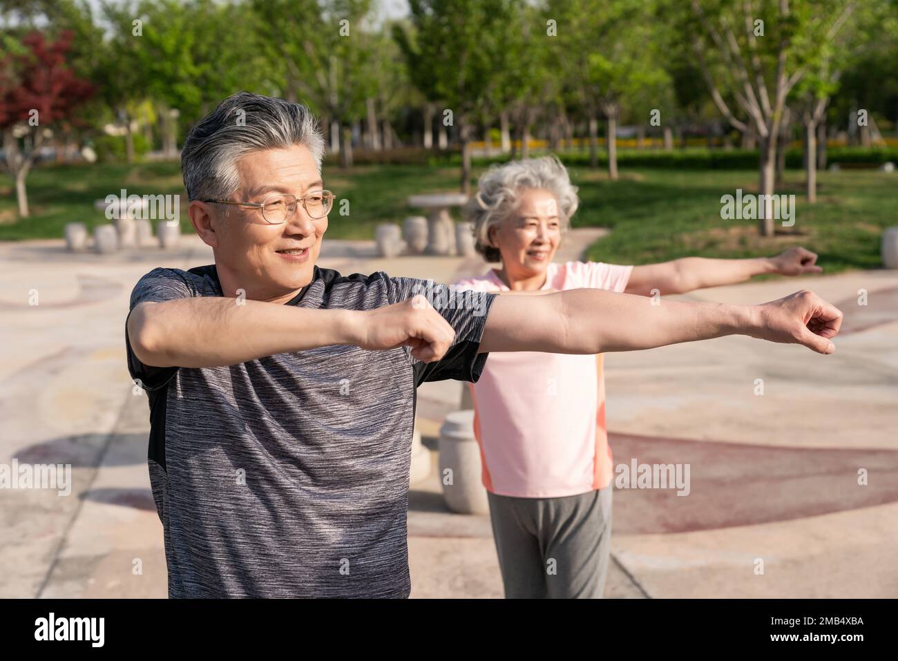 Elderly couples health movement Stock Photo - Alamy