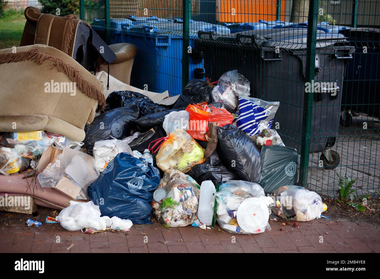 Bulky waste container hi-res stock photography and images - Alamy