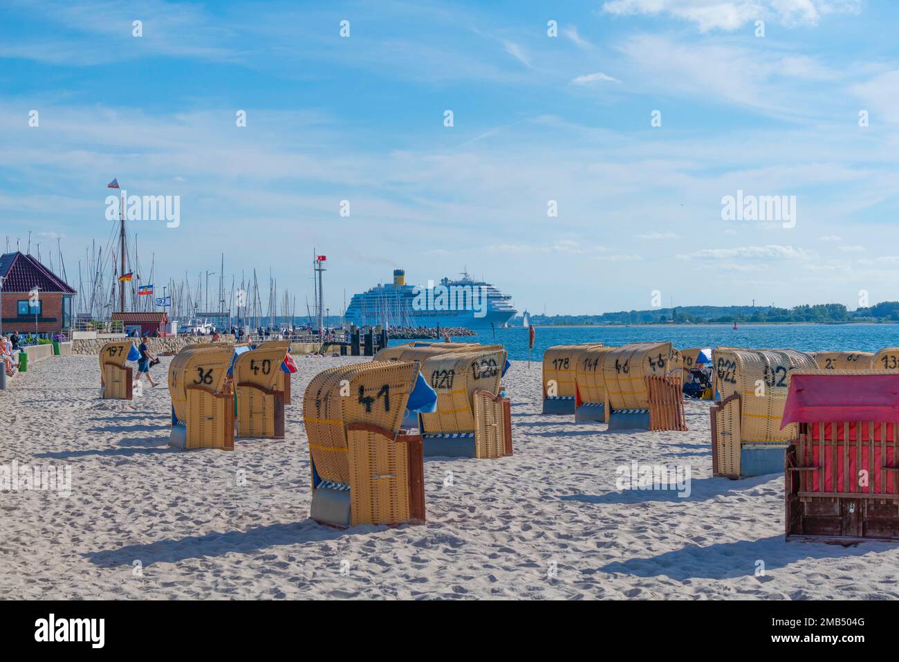 Baltic resort Laboe, beach, beach chairs, cruise ship Costa Fascinosa ...