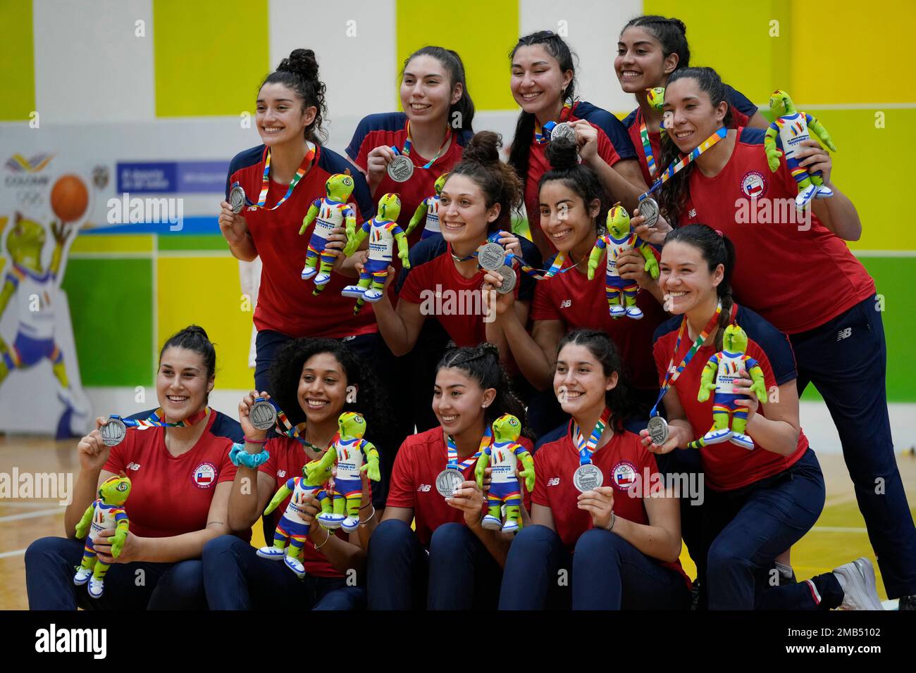 Chilean players pose with their silver medals after their women's ...