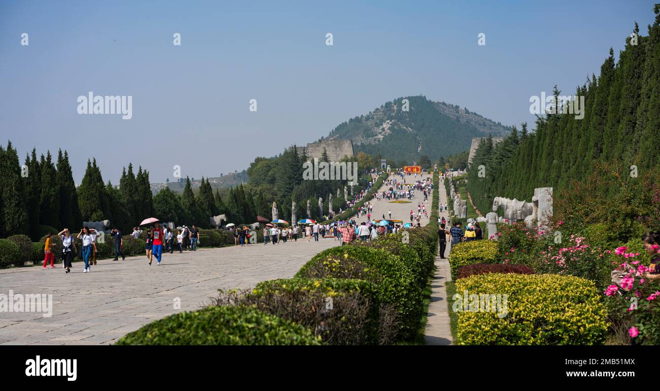 Wu zetian tomb hi-res stock photography and images - Alamy