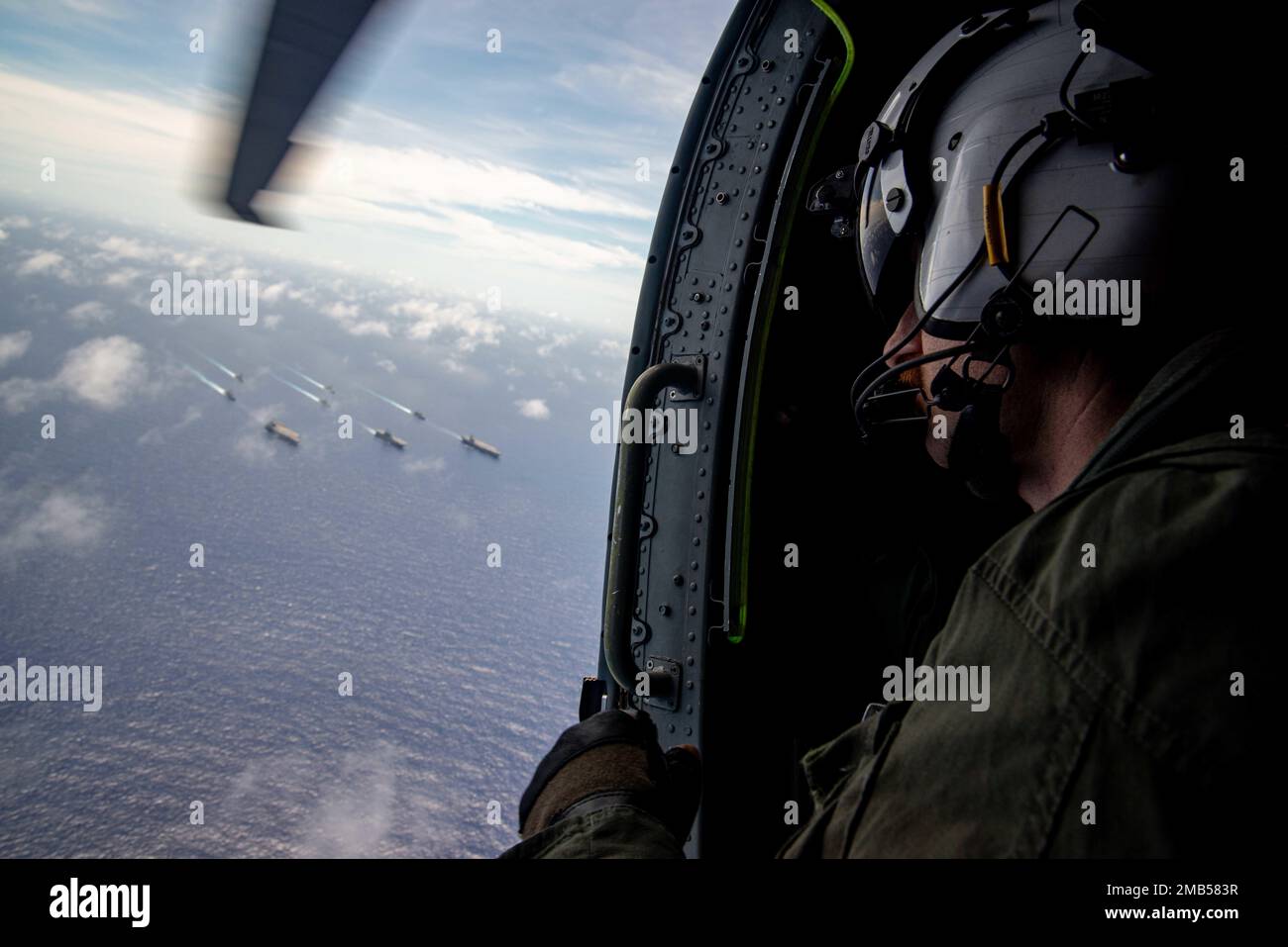220612-N-DW158-1026 PHILIPPINE SEA (June 12, 2022) Naval Air Crewman ...