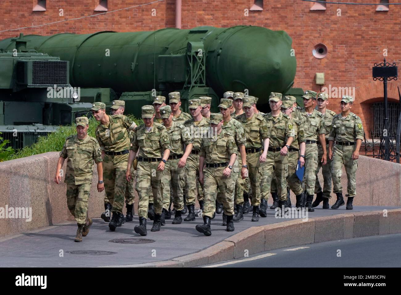 Russian Rosguardia (National Guard) soldiers walk past Russian ...