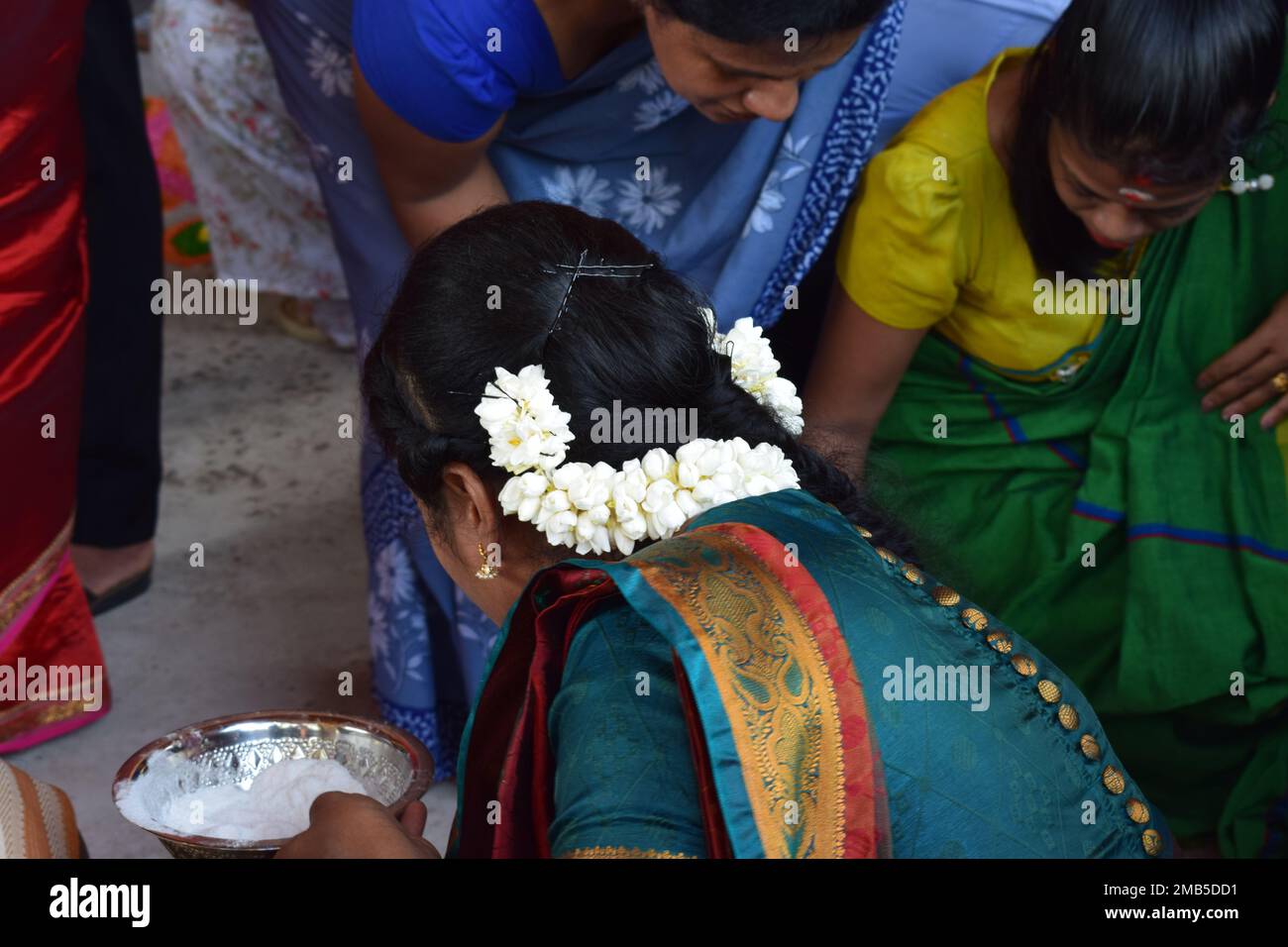 kolam drawing deepavali Stock Photo - Alamy