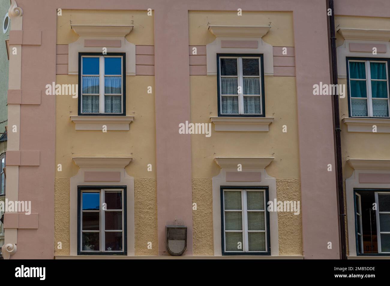 windows in the facades of beautiful houses Stock Photo - Alamy
