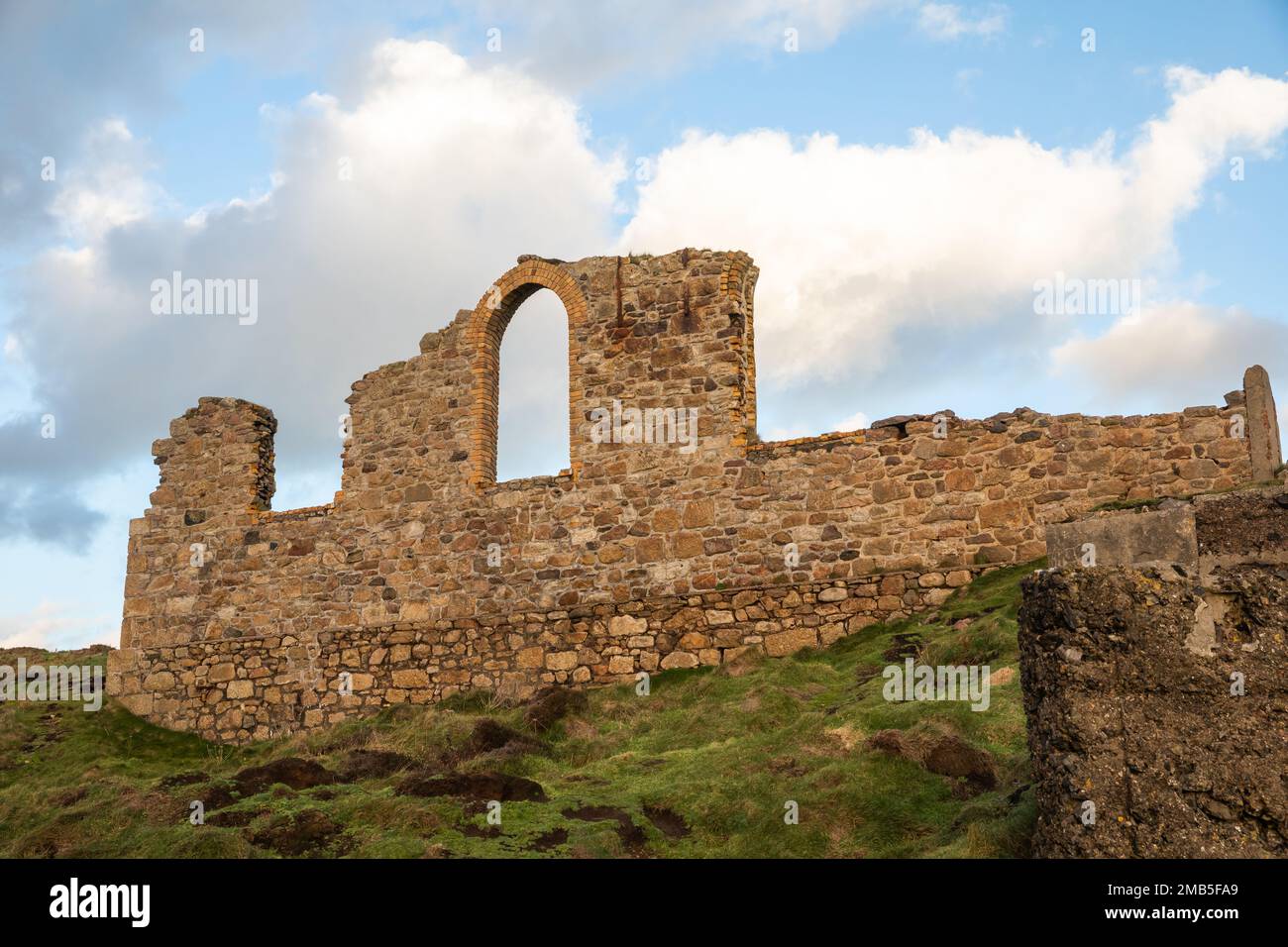 Closed tin mines hi-res stock photography and images - Alamy
