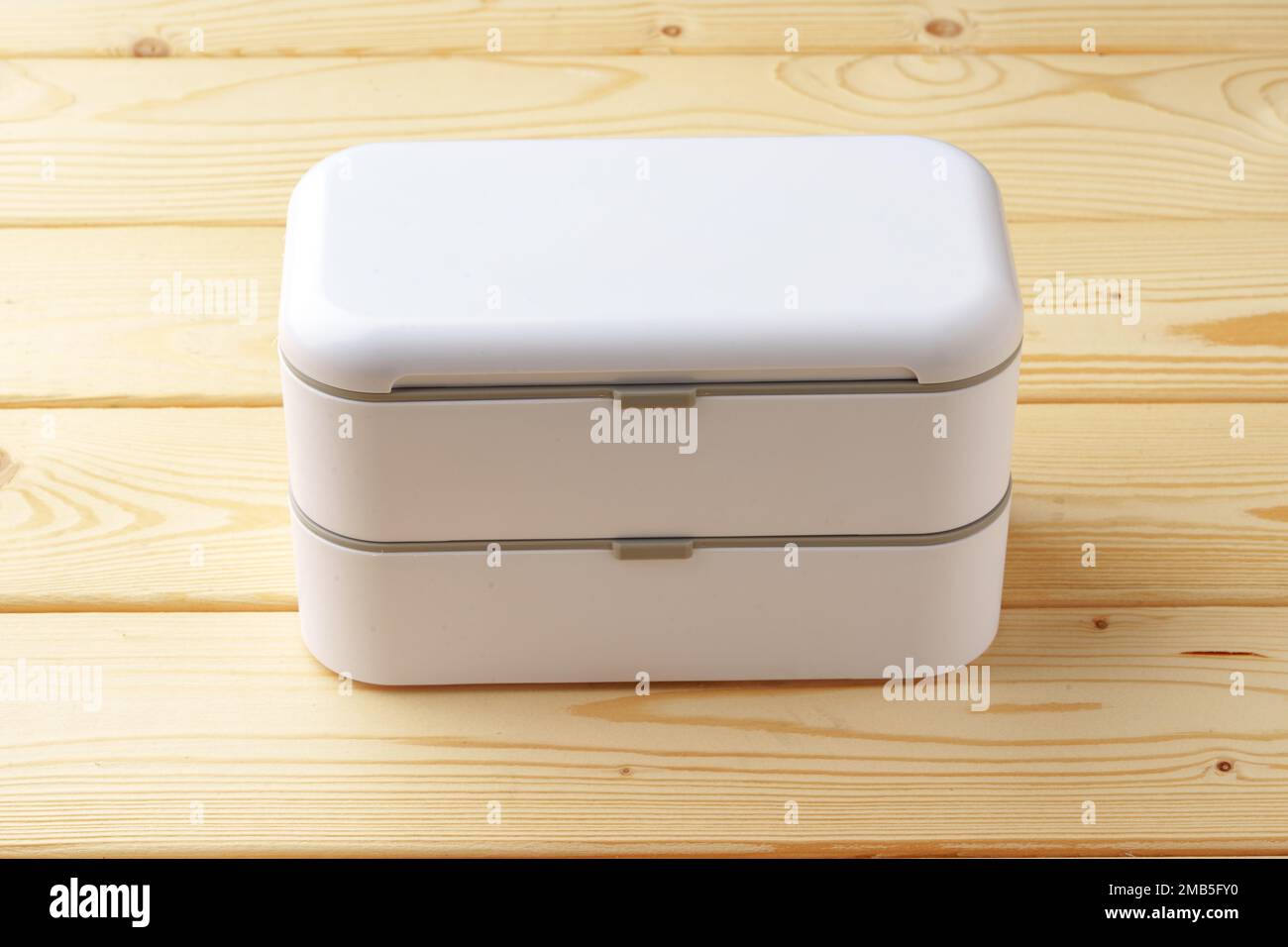 Empty lunch box school hi-res stock photography and images - Alamy