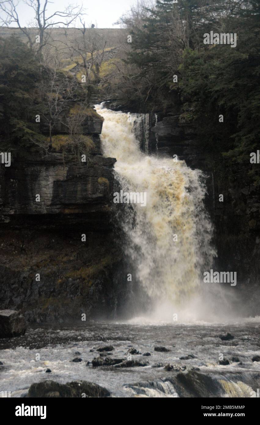 Thornton Force Waterfall in the River Twiss on the Ingleton Waterfalls ...