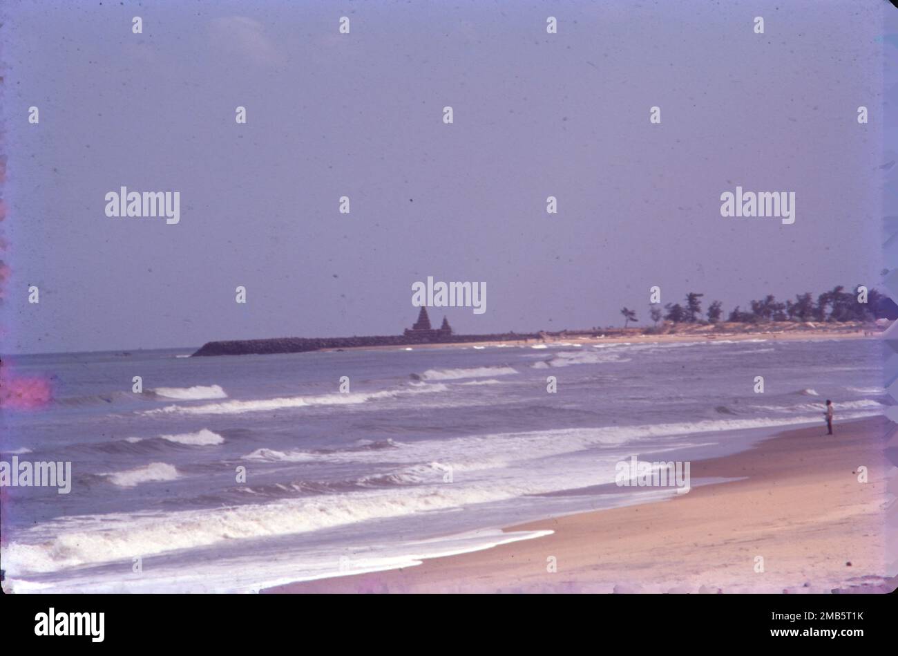 Nr mahabalipuram temple hi-res stock photography and images - Alamy