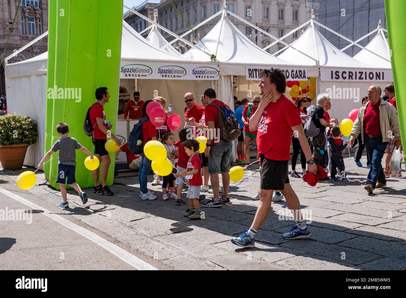 Italy, Liguria, Genoa, People running races in the city Stock Photo - Alamy