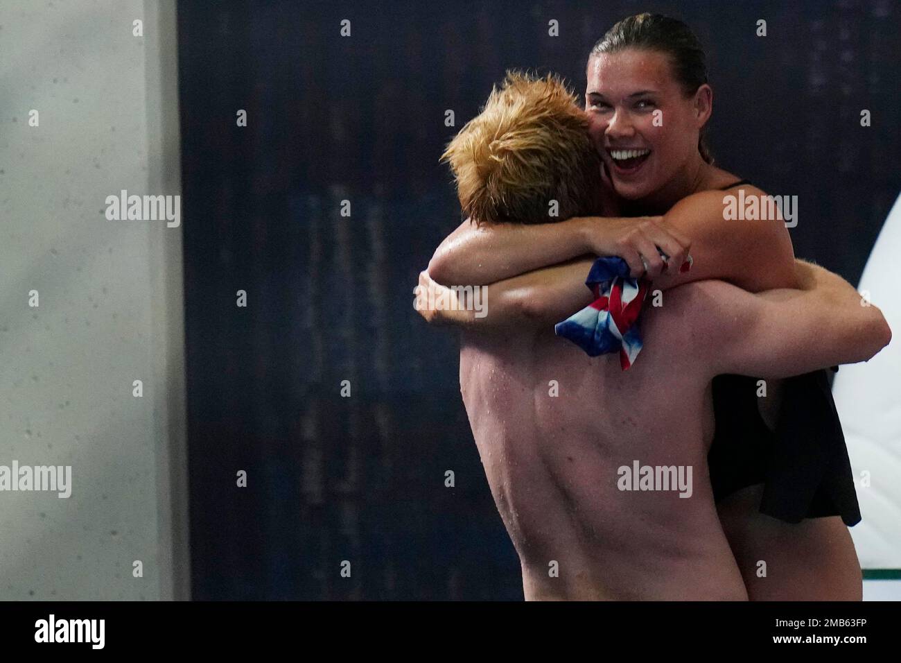 Grace Reid and James Heatley of Great Britain celebrate after the mixed ...