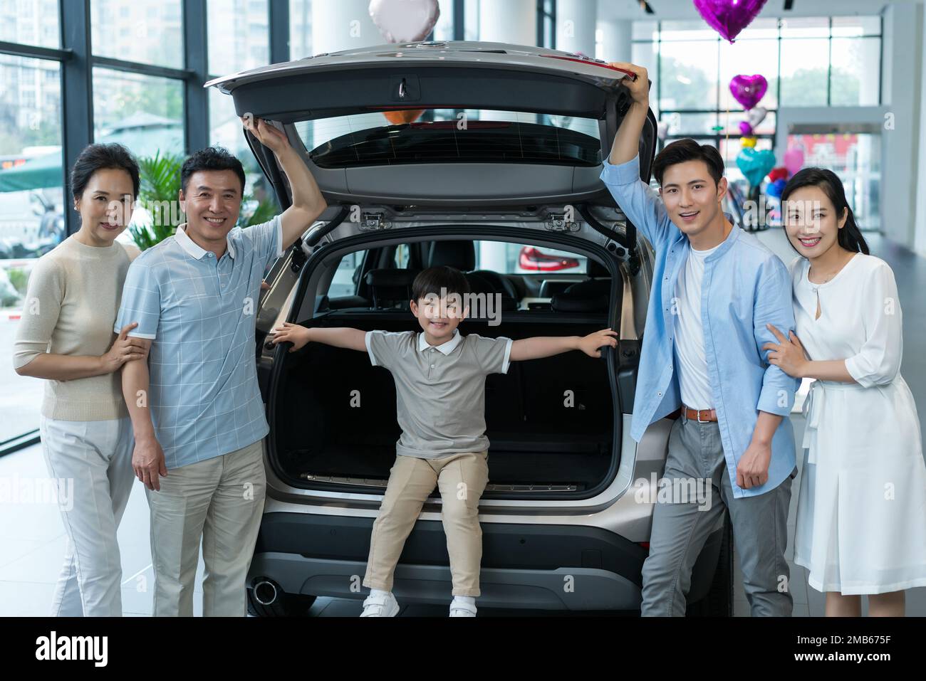 Family of women five generations hi-res stock photography and images ...