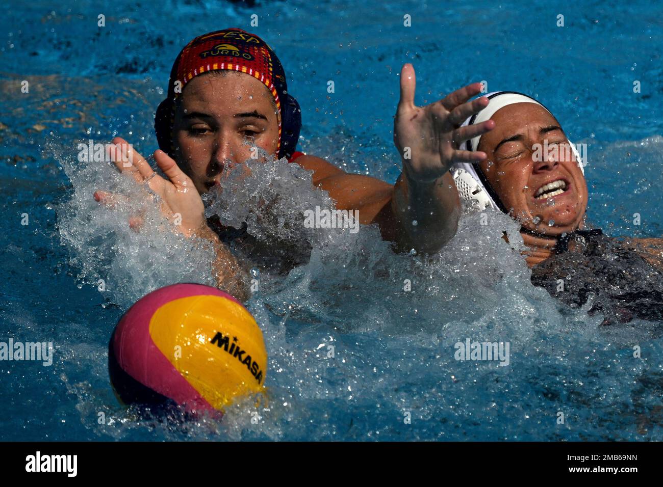 Spain's Paula Leiton Arrones, left and USA's Margaret Steffens in ...
