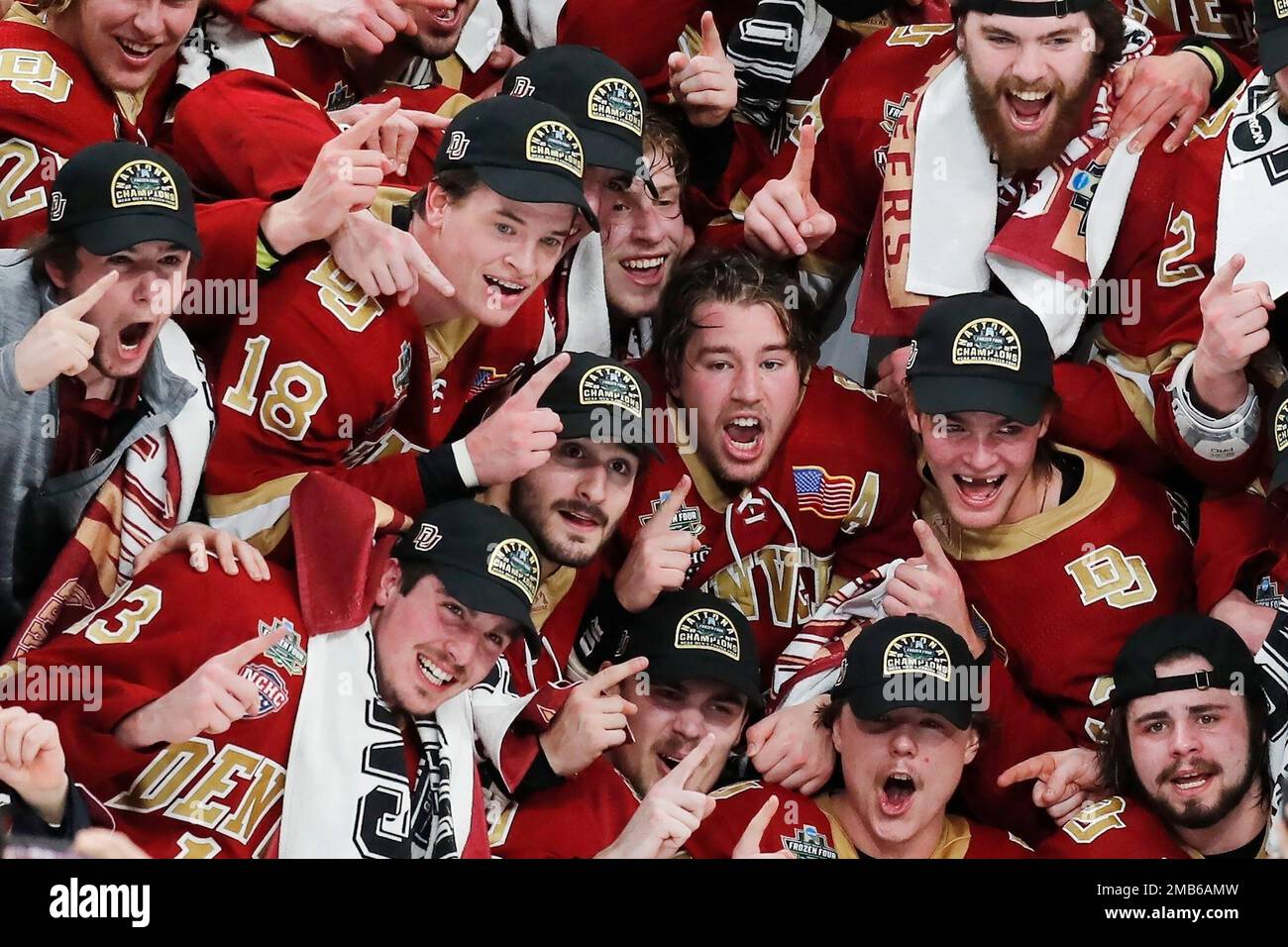 FILE - Denver players pose for a team photo after defeating Minnesota ...