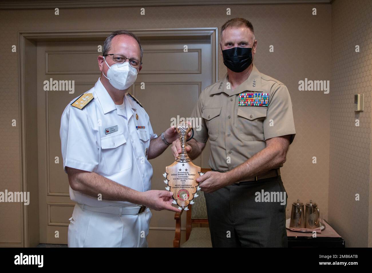U.S. Marine Corps Lt. Gen. Steven R. Rudder, right, commander, U.S ...