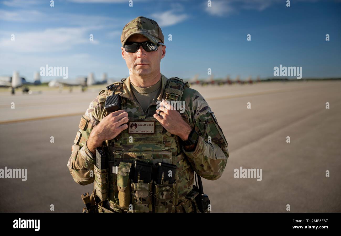 171 air refueling wing hi-res stock photography and images - Alamy