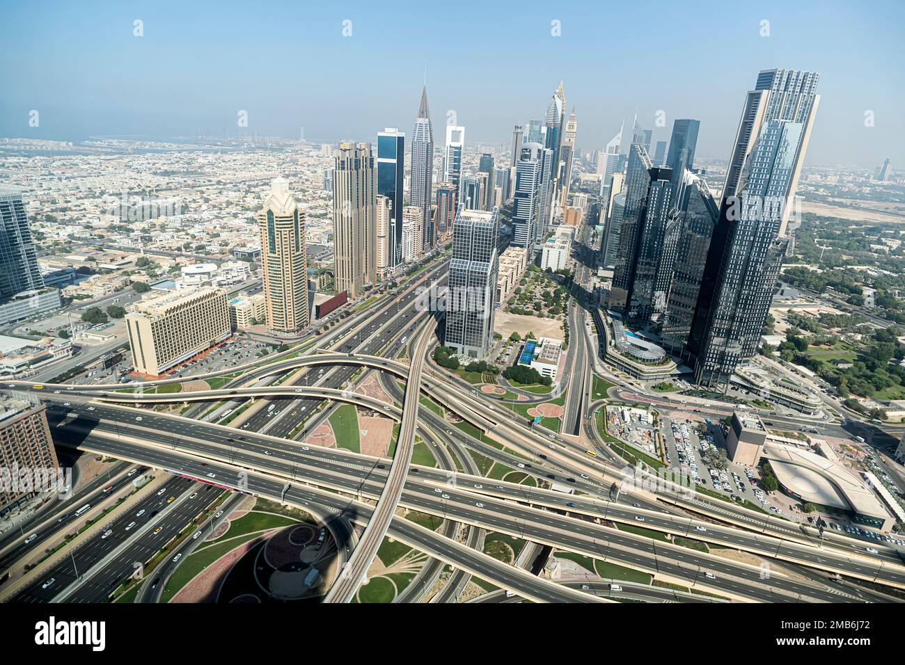 Uae dubai highway motorway construction hi-res stock photography and ...