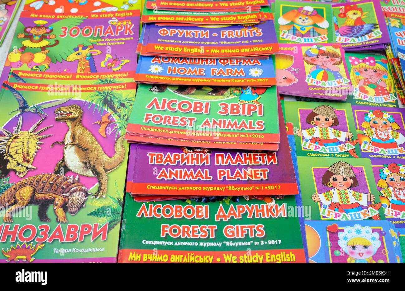 Bookshop counter hi-res stock photography and images - Alamy