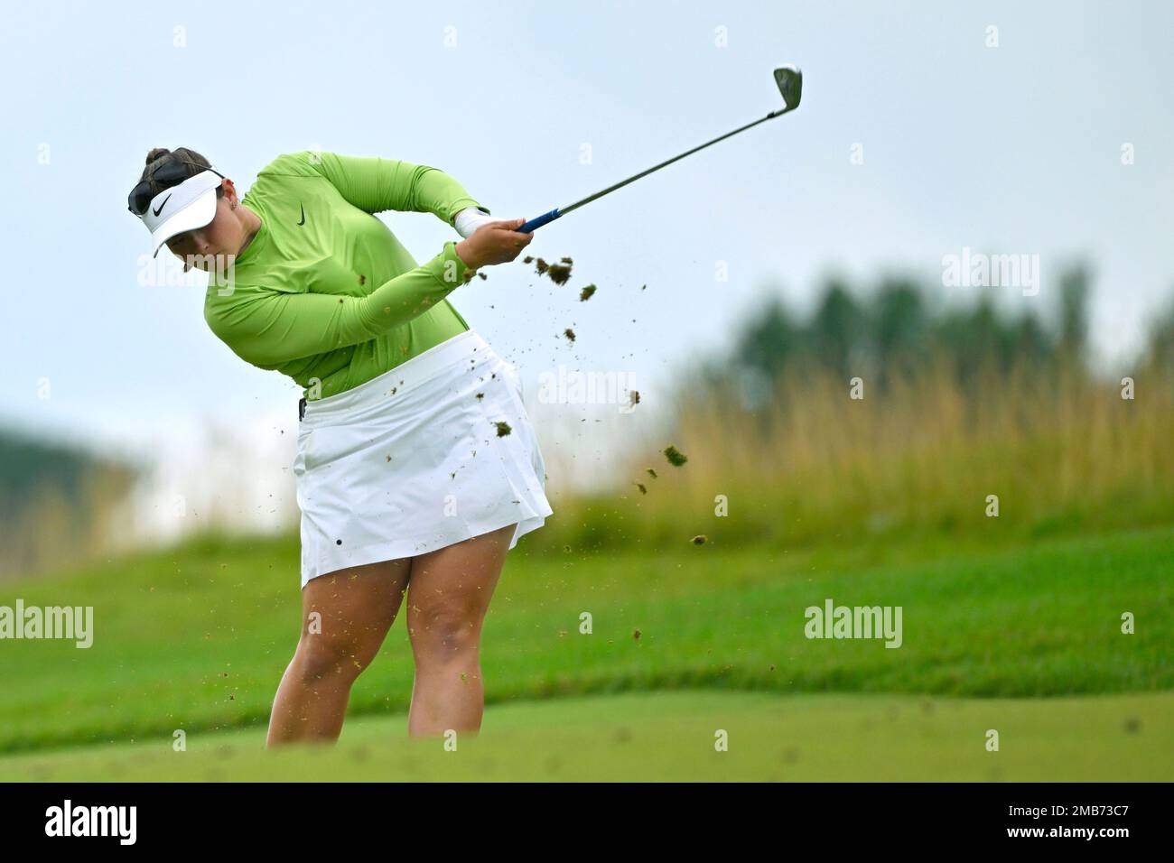 Caroline Inglis hits on the 9th hole during the second round in the ...