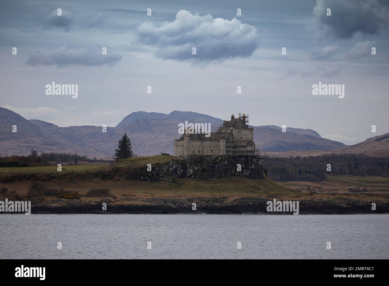 Duart Castle, Isle of Mull, Scotland Stock Photo - Alamy