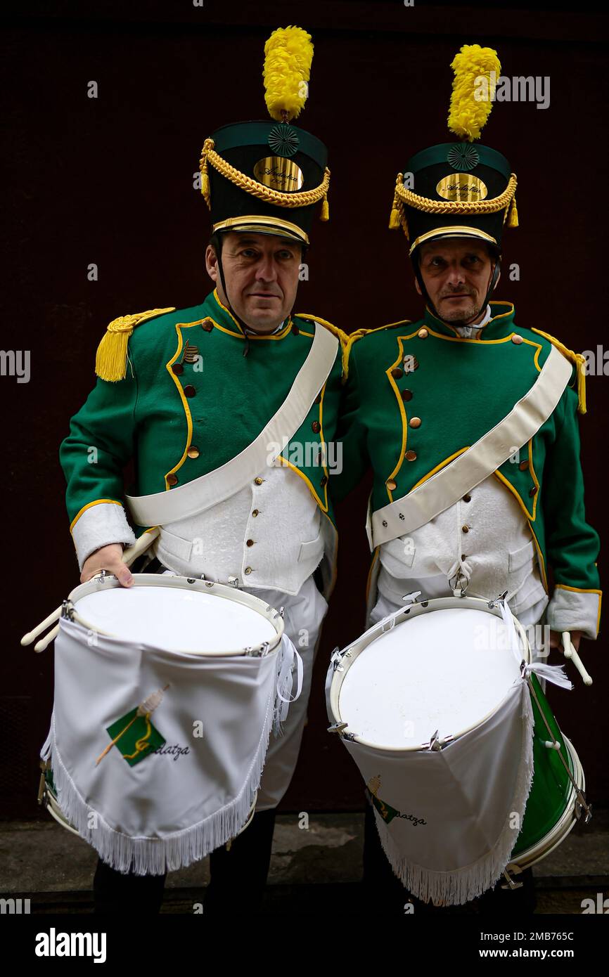 "Tamborilleros" pose as they take part in the traditional 'La ...