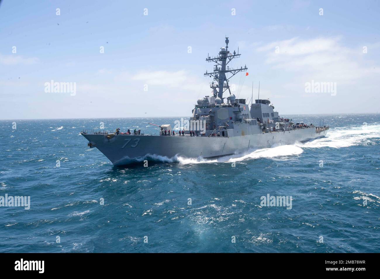 220613-N-KU796-1041 PACIFIC OCEAN (June 13, 2022) The Arleigh Burke ...