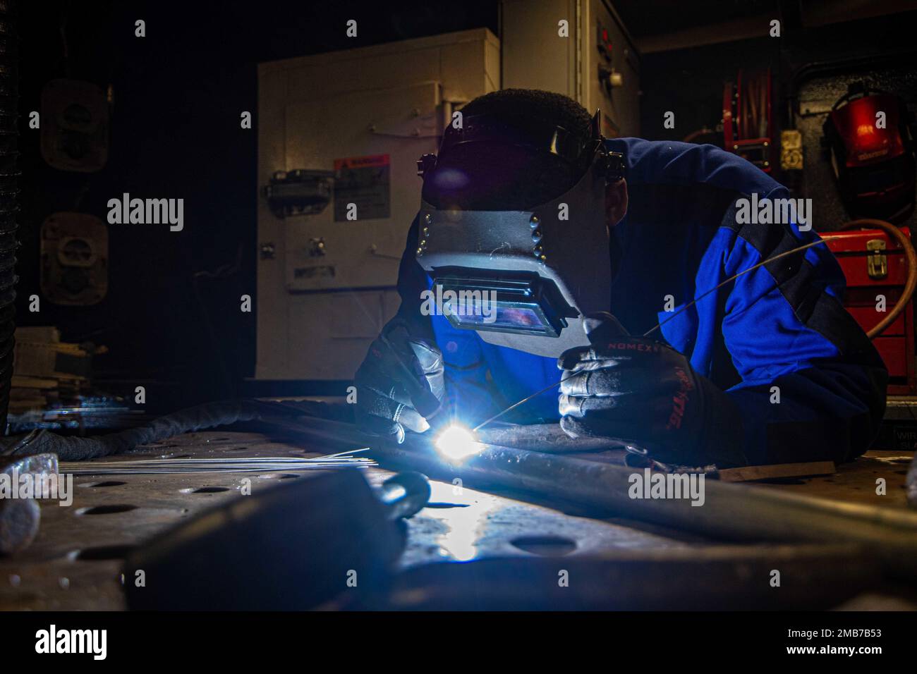 Defend rail hi-res stock photography and images - Alamy