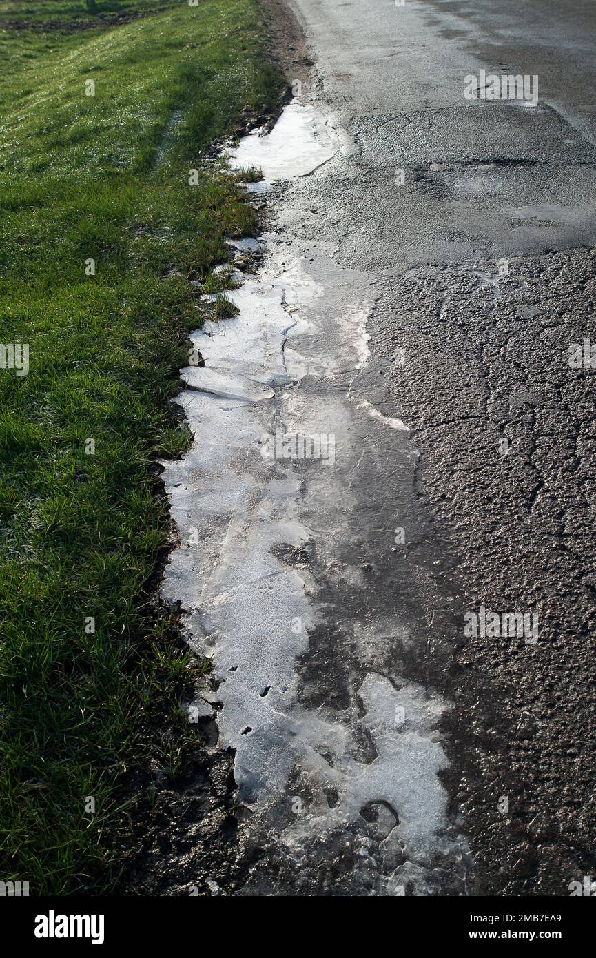 Dorney, Buckinghamshire, UK. 20th January, 2023. Floodwater on the ...