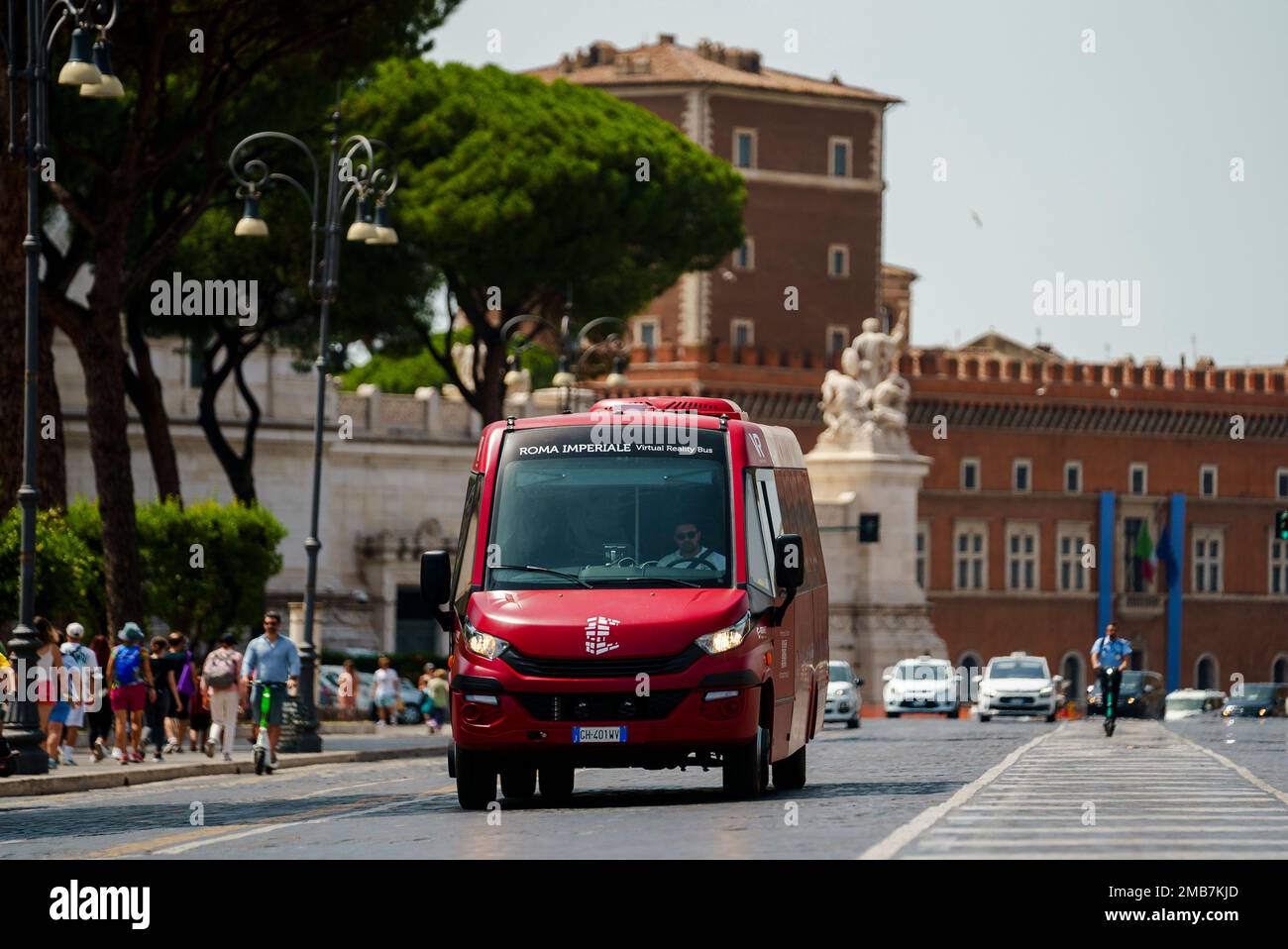 The Imperial Rome - Virtual Reality Bus starts its first tour during ...