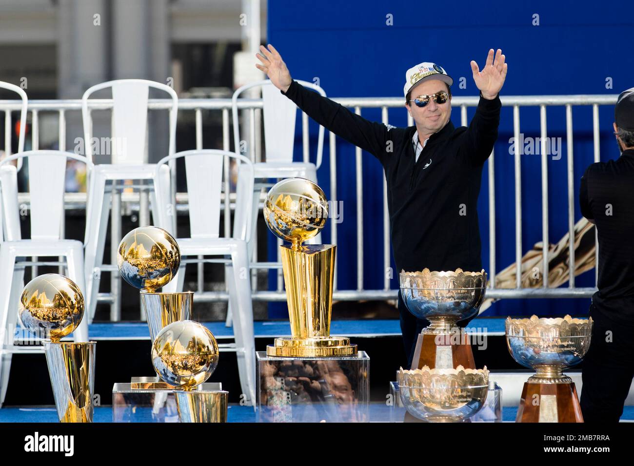Golden State Warriors owner Joe Lacob gestures to the crowd before the ...