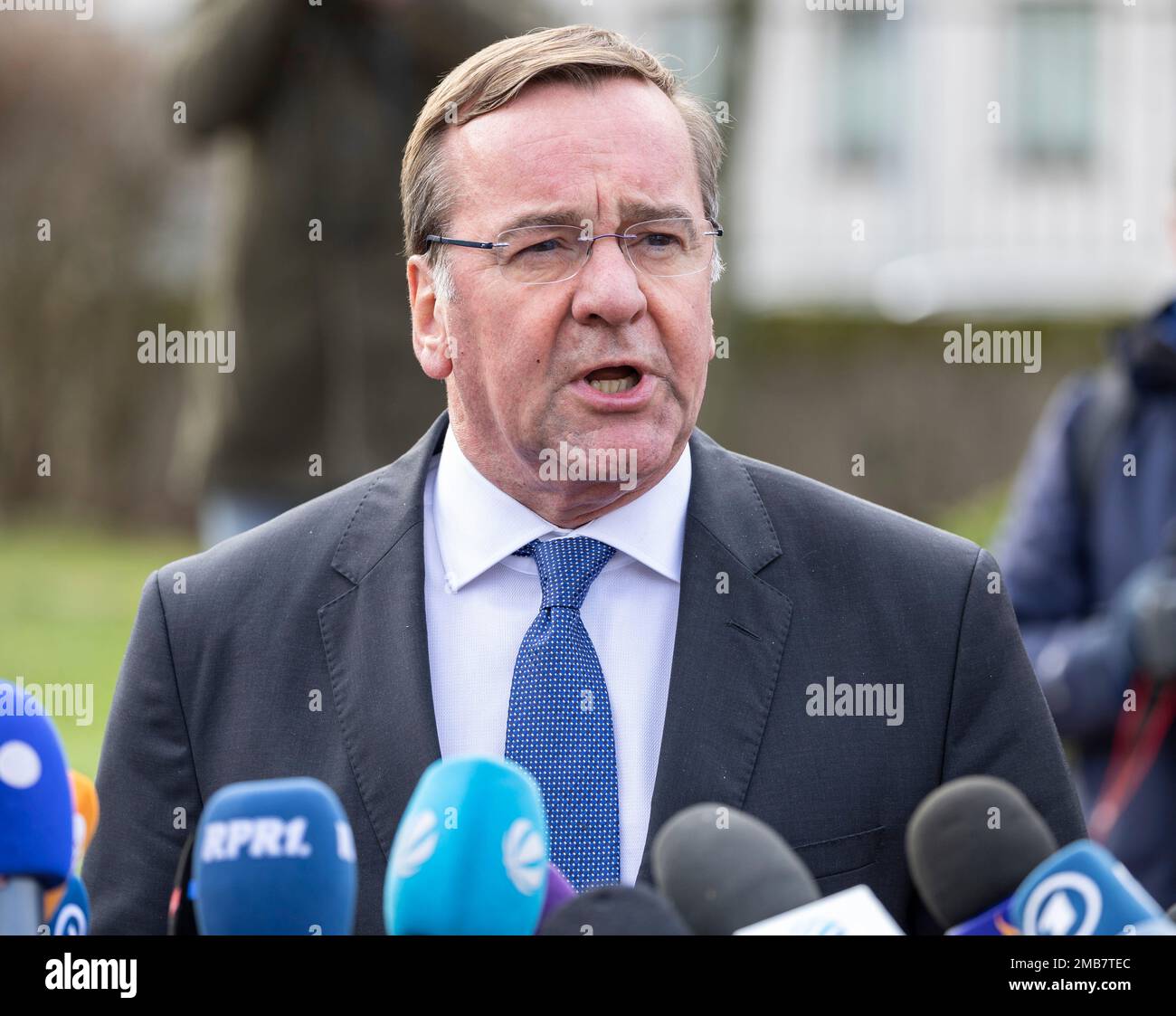 Ramstein, Germany. 20th Jan, 2023. Boris Pistorius (SPD), German ...