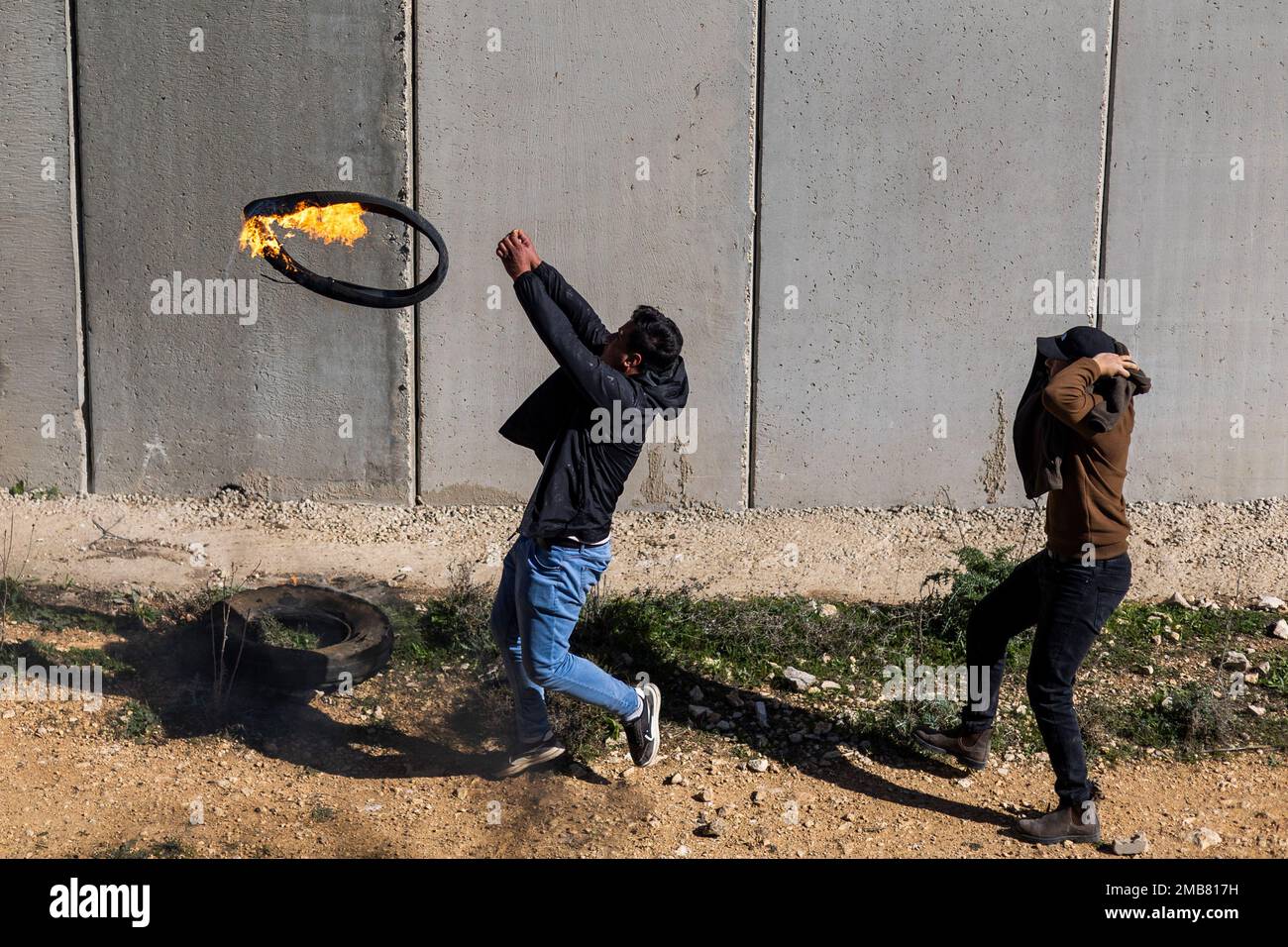 Next israeli separation wall hi-res stock photography and images - Alamy