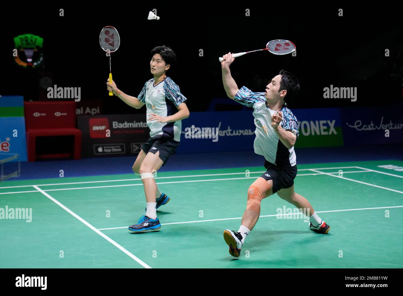 South Korea's Choi Sol-gyu, right, and Kim Won-ho compete against China ...