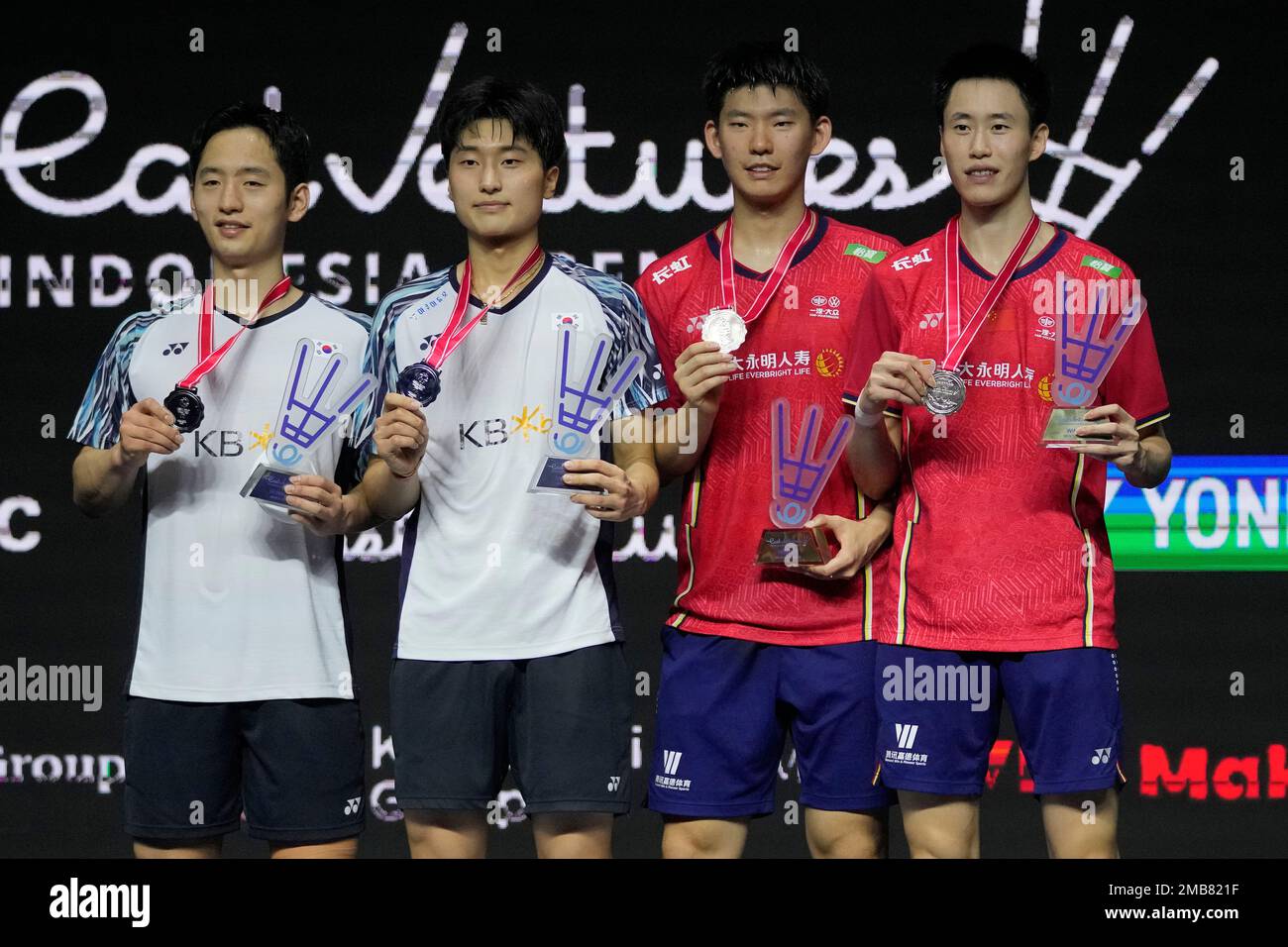 First place winners Liu Yu Chen, left, and Ou Xuan Yi of China ...