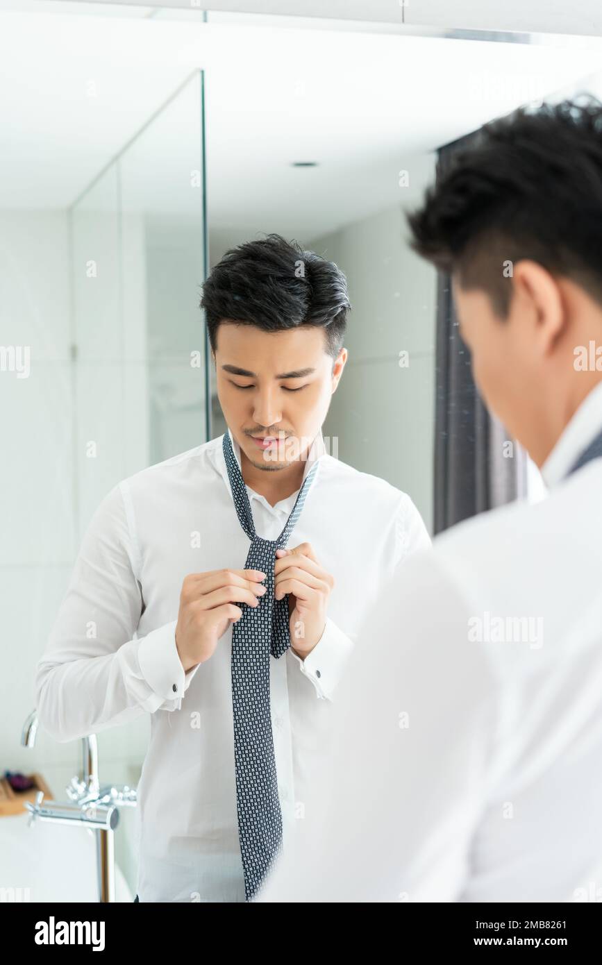 Lens and upright figure hi-res stock photography and images - Alamy