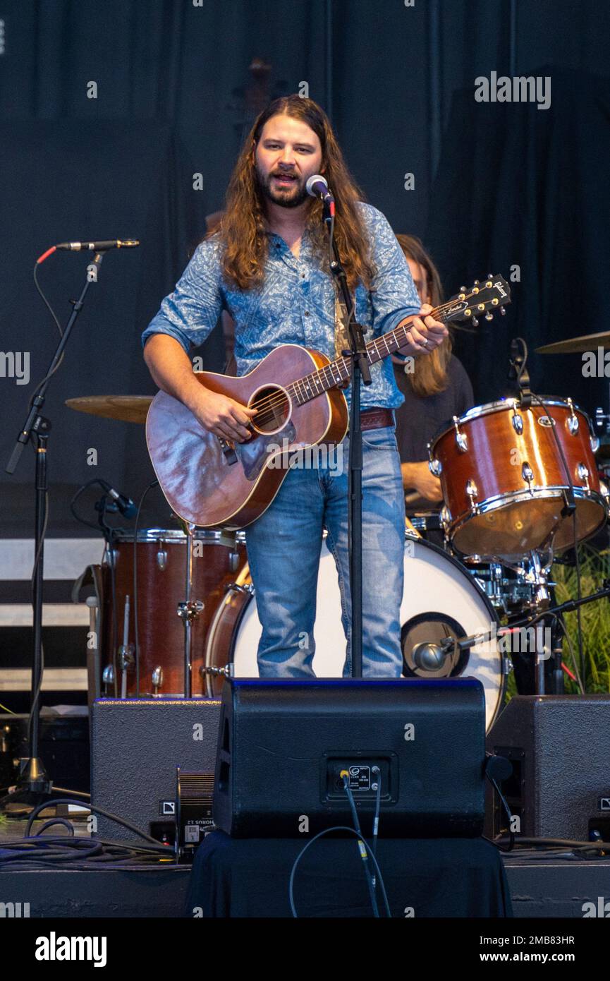 Brett Cobb performs at Ameris Bank Amphitheatre on Saturday, June 18 ...