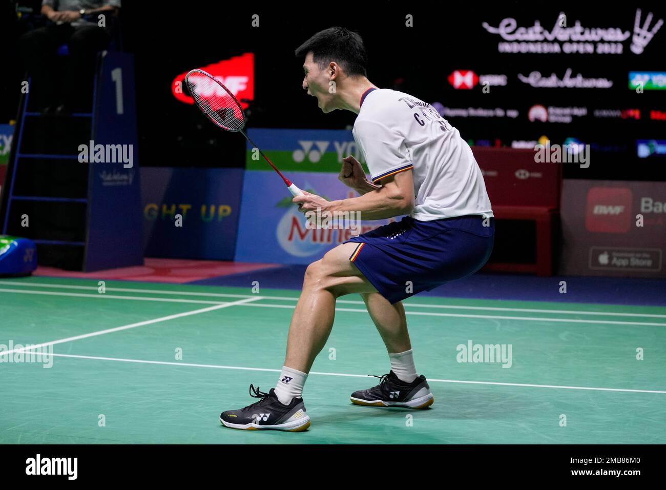 China's Zhao Jun Peng celebrates after defeating India's H.S. Prannoy ...