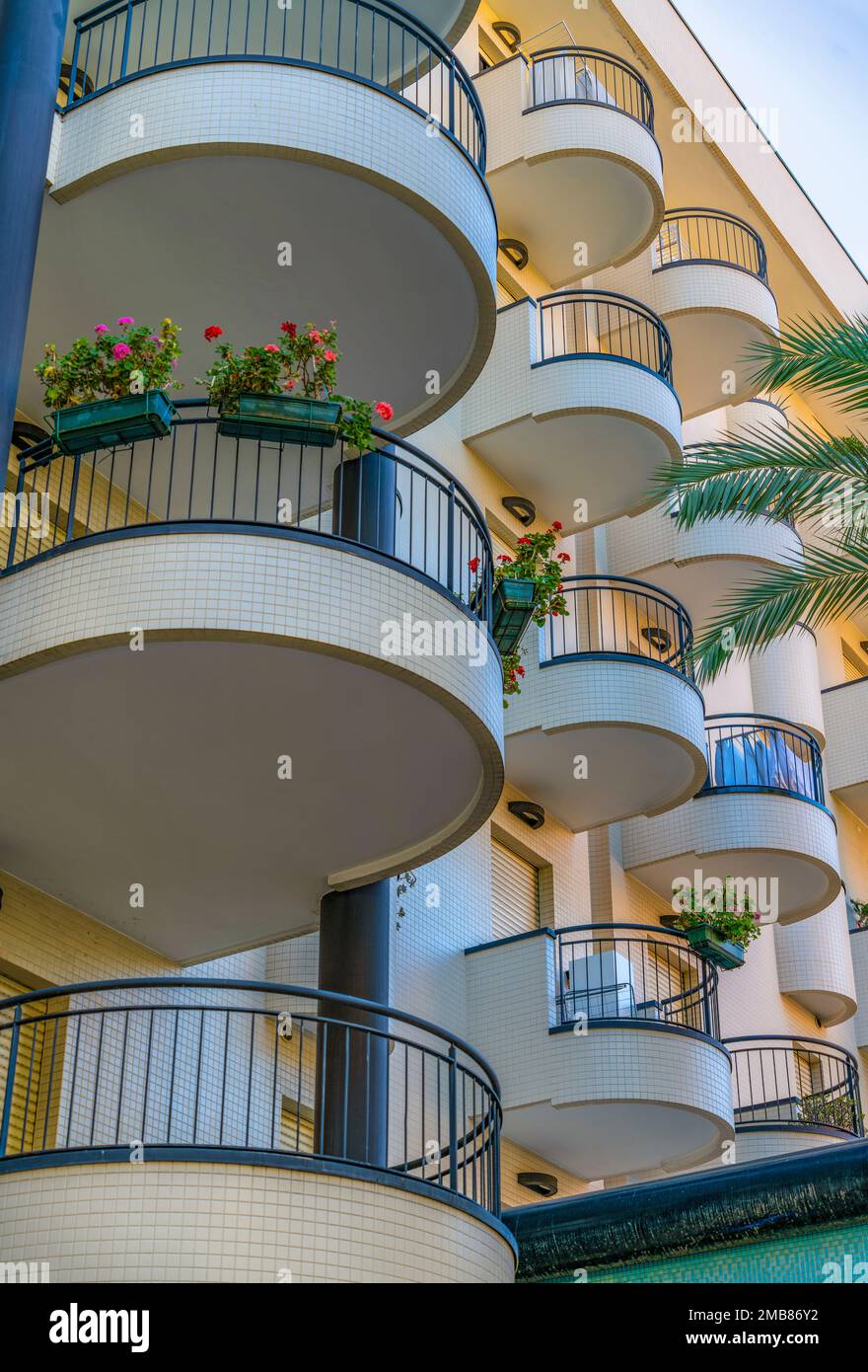 Stacked balconies hi-res stock photography and images - Alamy