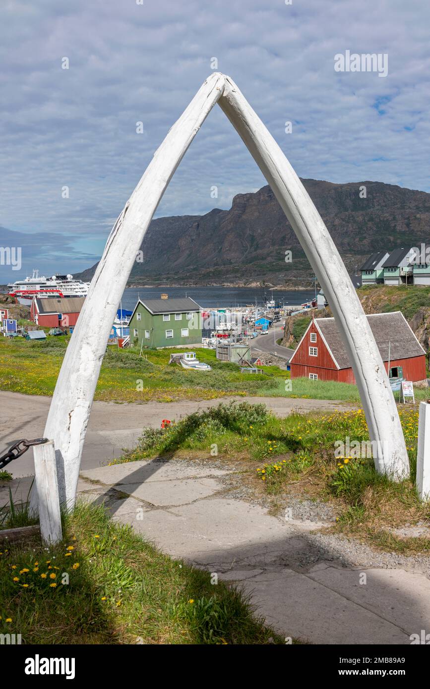 Whale bone arch in Sisimiut, Greenland Stock Photo - Alamy