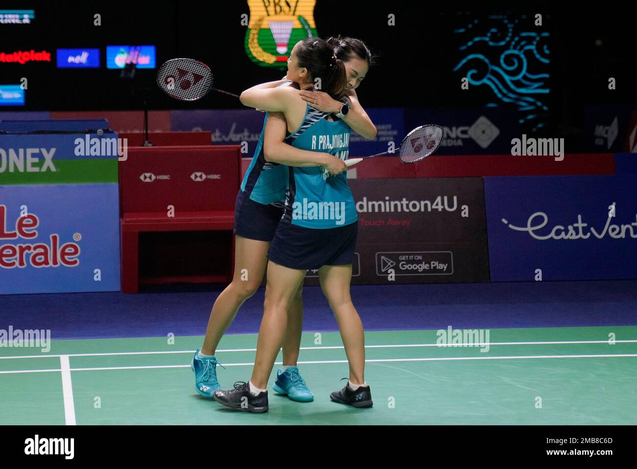 Jongkolphan Kitthitharakul, left, and Rawinda Prajongjai of Thailand ...