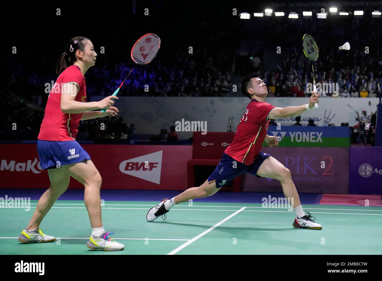 Zheng Si Wei, right, and Huang Ya Qiong of China compete against ...