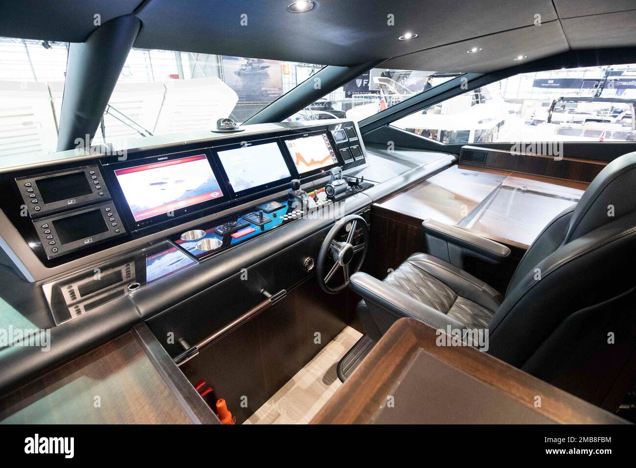 The cockpit of the Sunseeker 95, the longest superyacht at 28 meters ...
