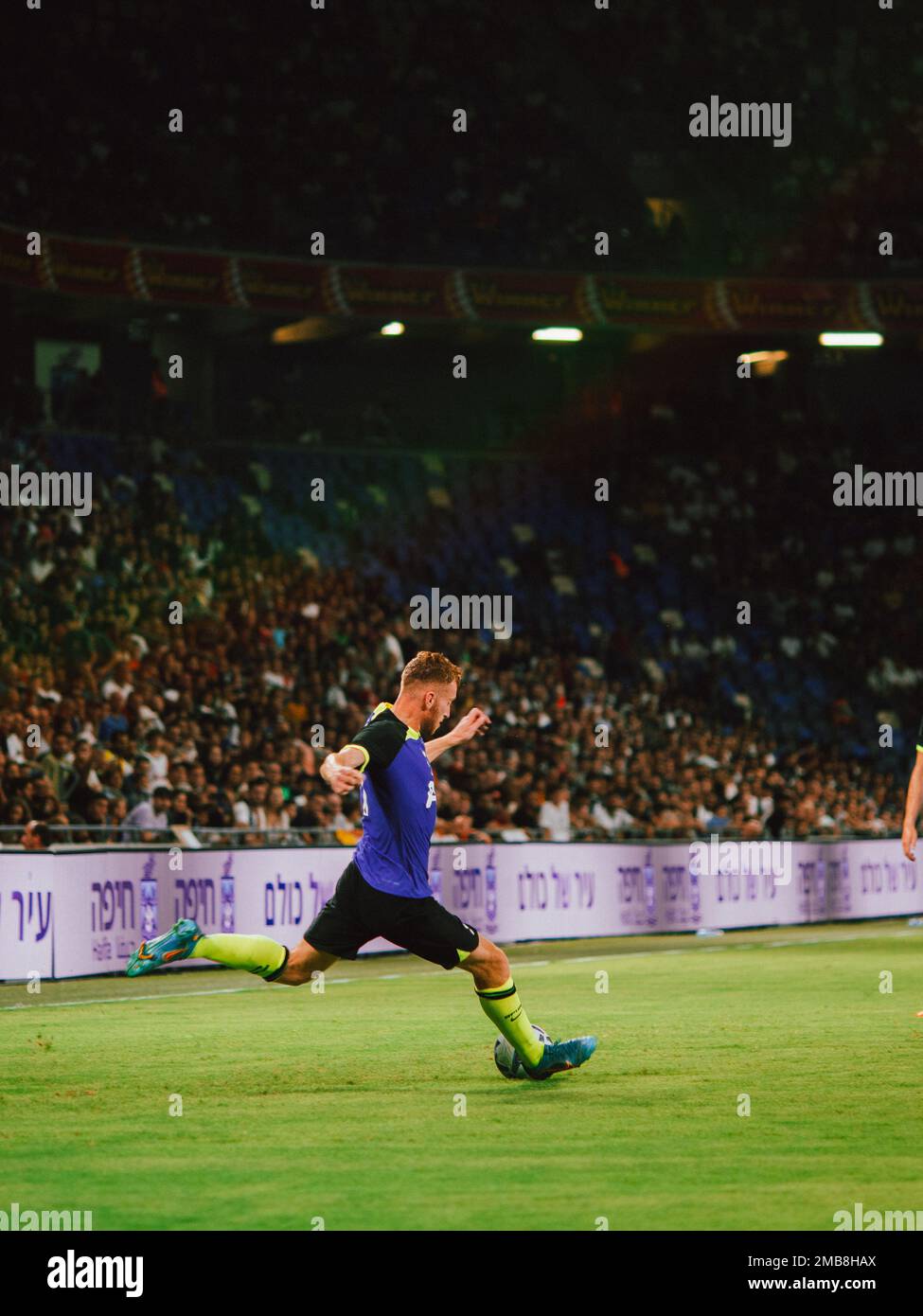 Tottenham Hotspur/Spurs vs Roma FC, Tel Aviv Stock Photo - Alamy