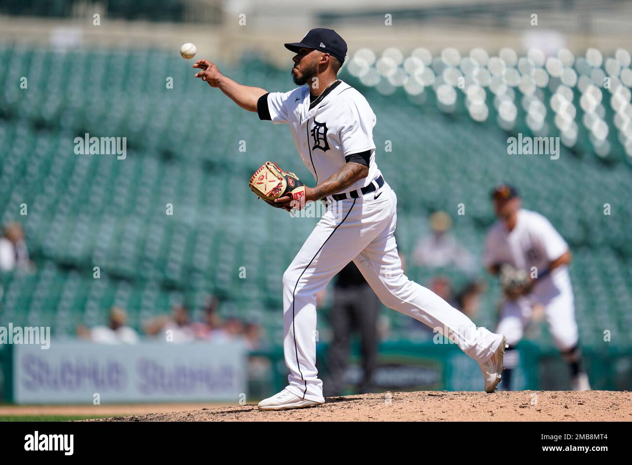 Detroit Tigers' Harold Castro pitches against the Chicago White Sox in ...