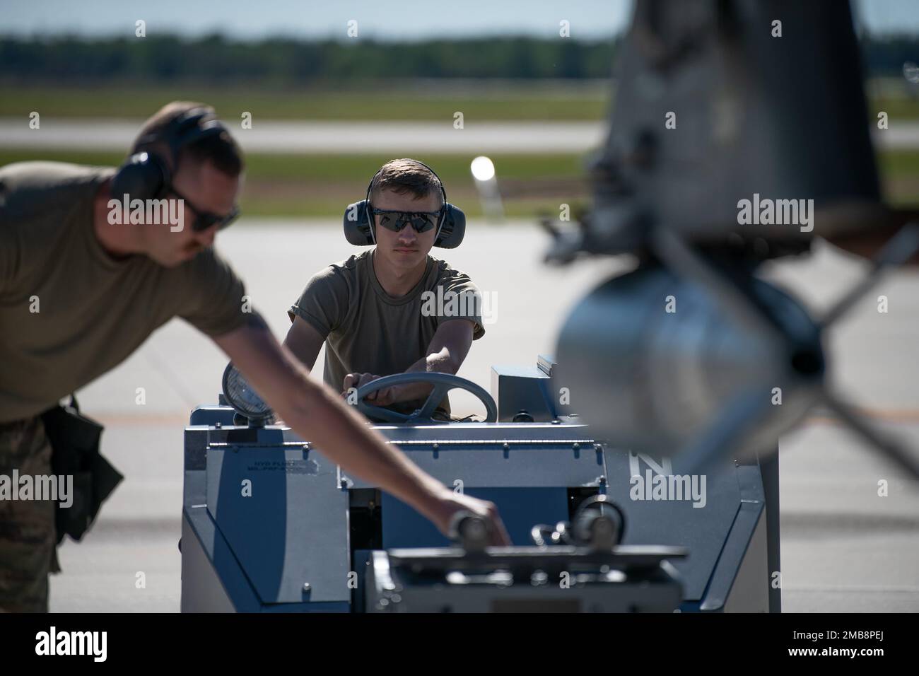 Crew chiefs and members from the 138th Equipment Maintenance Squadron ...