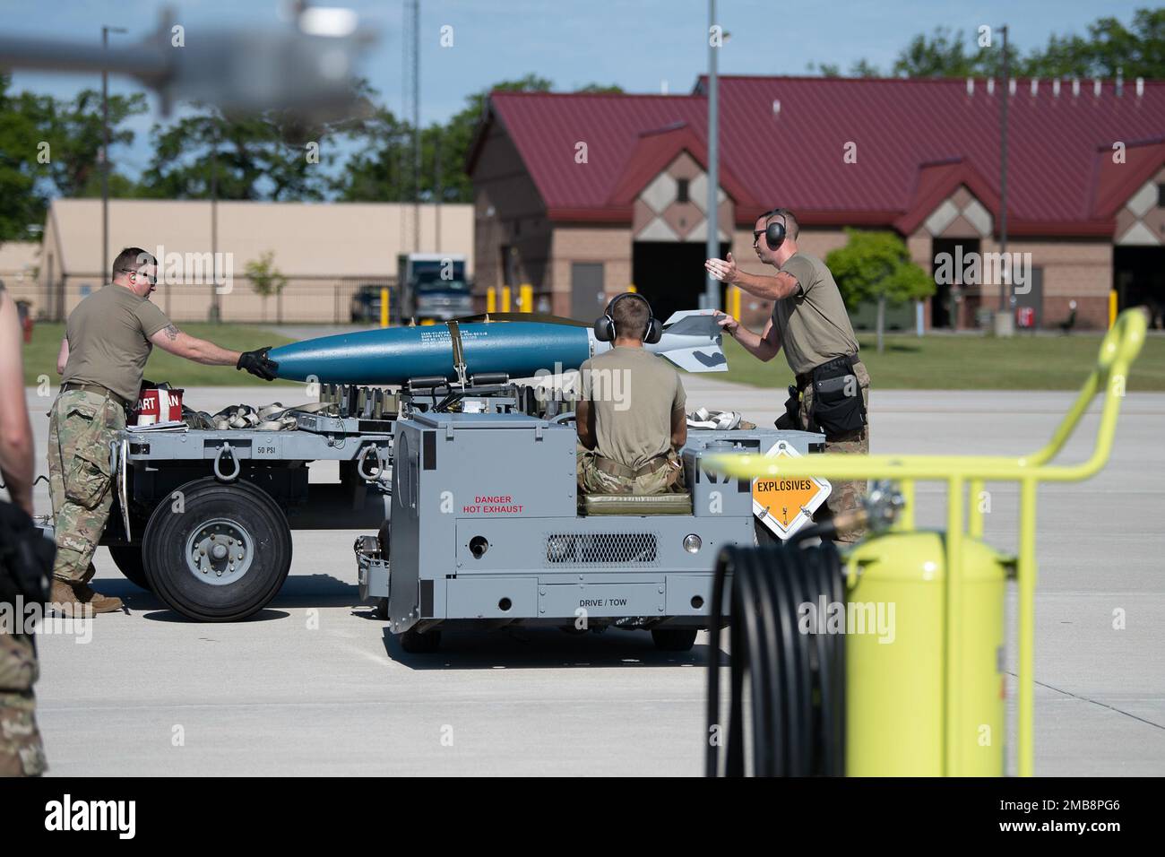 Crew chiefs and members from the 138th Equipment Maintenance Squadron ...