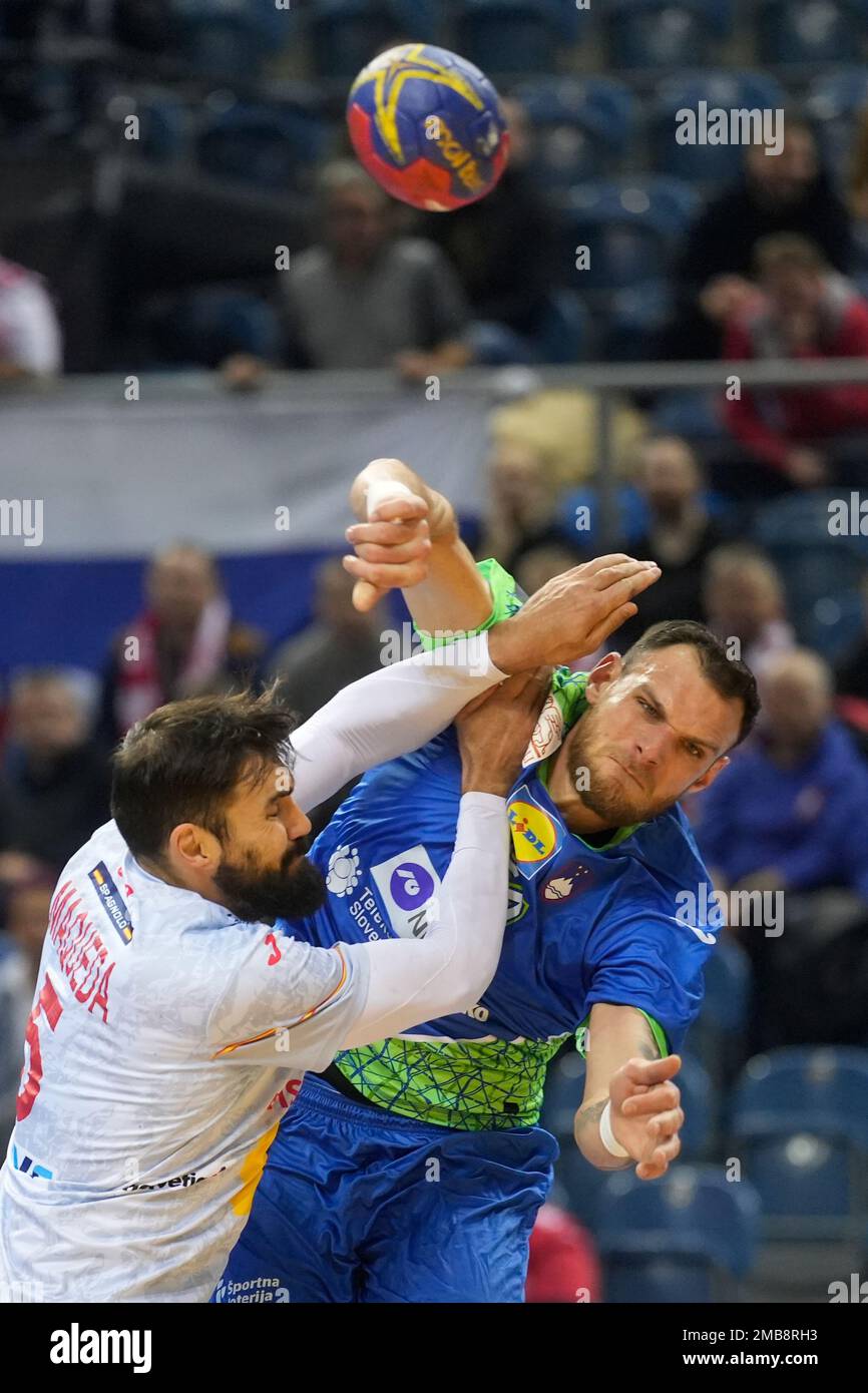 Spain's Jorge Maqueda Peno, left, tries to block a shot of Slovenia's ...