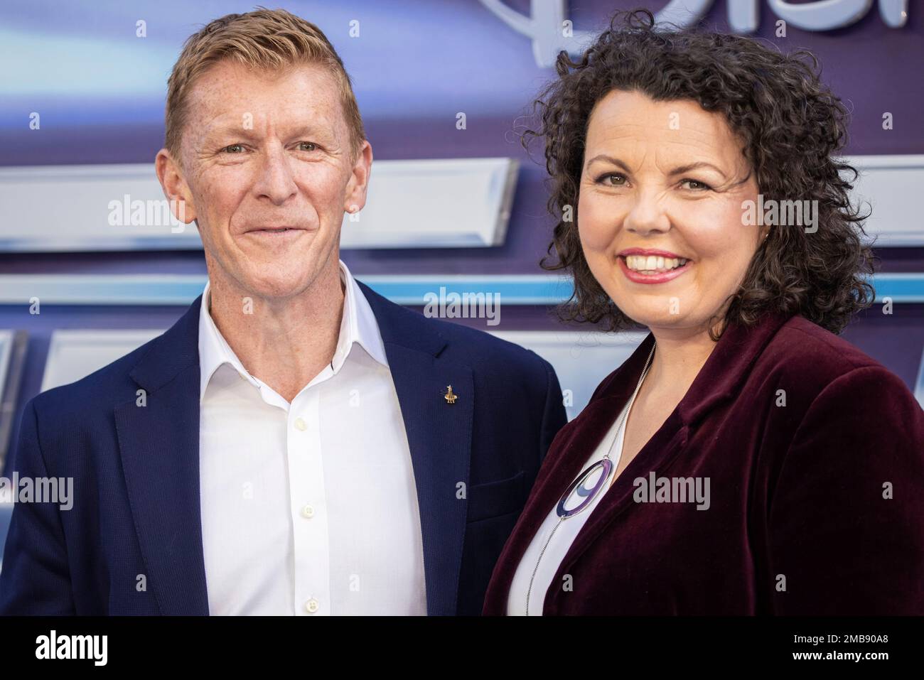 Astronaut Tim Peake and Rebecca Peake pose for photographers upon ...